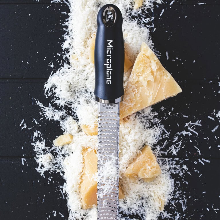 Microplane Reibe Zester | Schwarz - Hennes' Finest